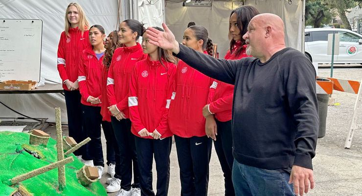 2024 Queen and Rose Court Visit South Pasadena Float Site – Pasadena Now